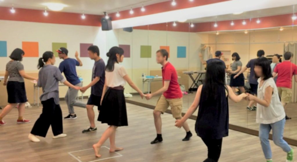 LESSON | Dancing Bus